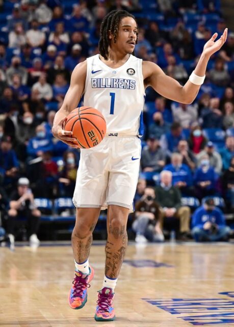 Famous People With Six Fingers - Health Guide Net