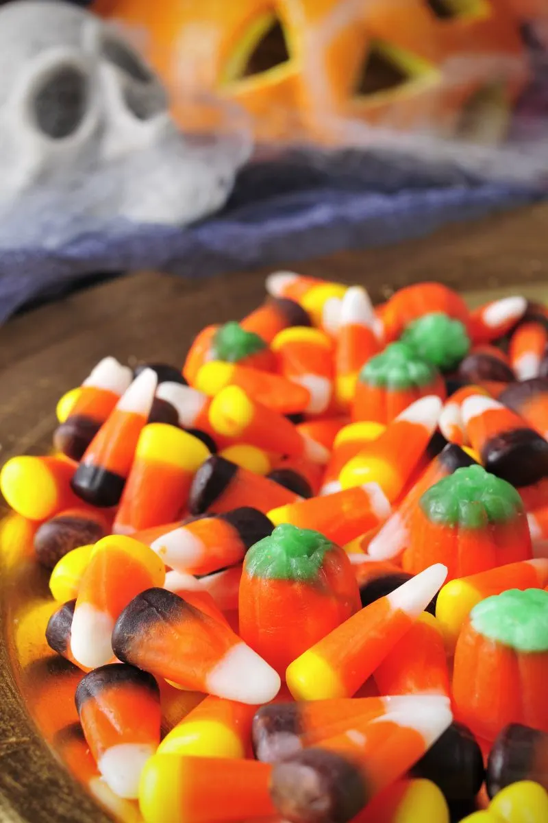 How many Candy Corn in a 32 oz jar? - Health Guide Net
