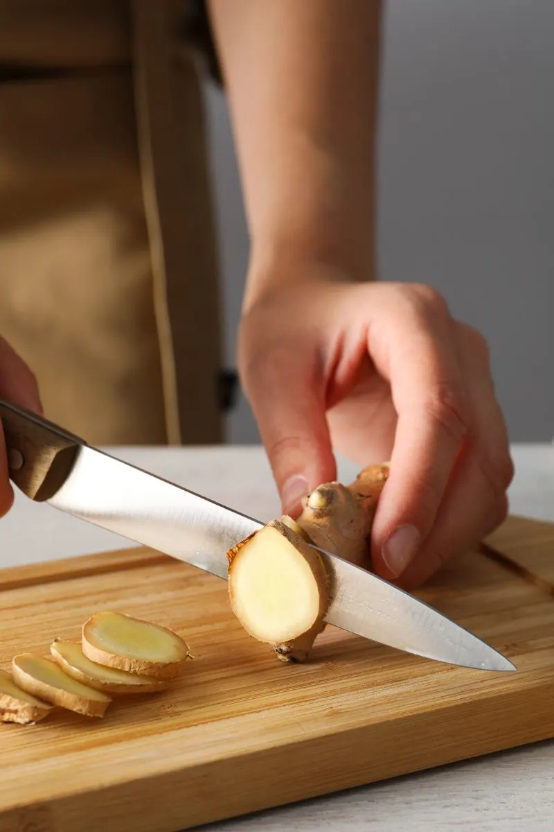 6 Health Benefits of Ginger Root - Health Guide Net